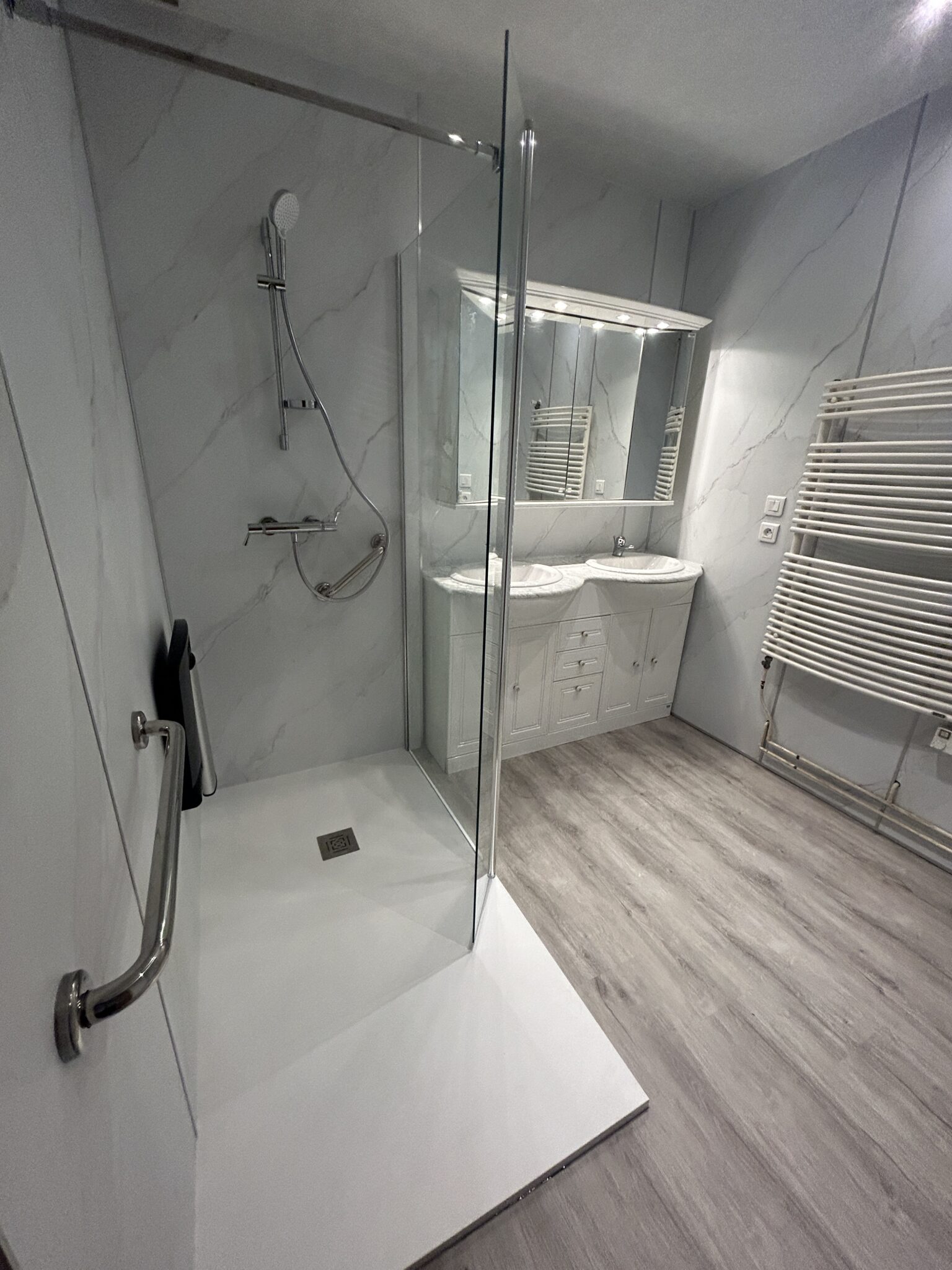 Normes Douche PMR, Dimensions Et Plan De Douche PMR - DOMetVIE